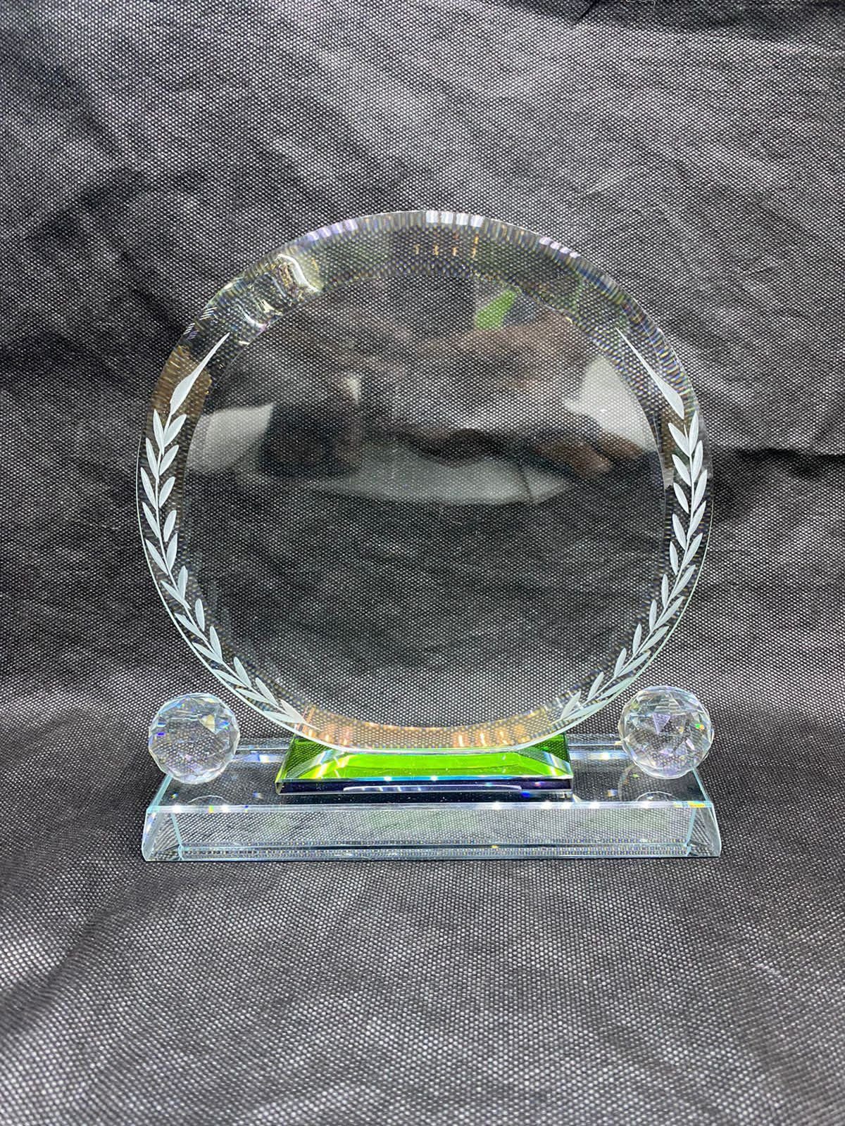 Crystal Trophies & Crystal Awards Supplier in Dubai | Promotional.ae